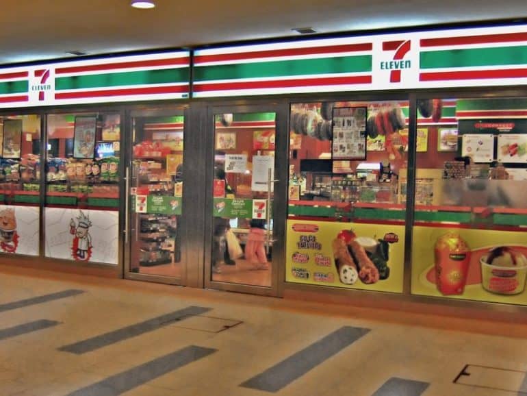 UK's Iconic Shops of the 80s, 90s, and 00s That No Longer Exist