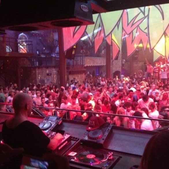 11 Rave & Dance Tracks From 1990 That Kicked Off an Epic Decade