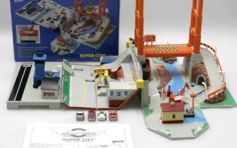 Greatest Toys of The 80's | Micro Machines | Retroheadz.com