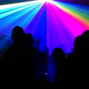 The Best Happy Hardcore Tracks From 1995 | Retroheadz.com